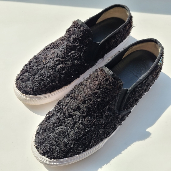 Tory Burch | Shoes | Tory Burch Snicker Black Flower Flats 9m | Poshmark
